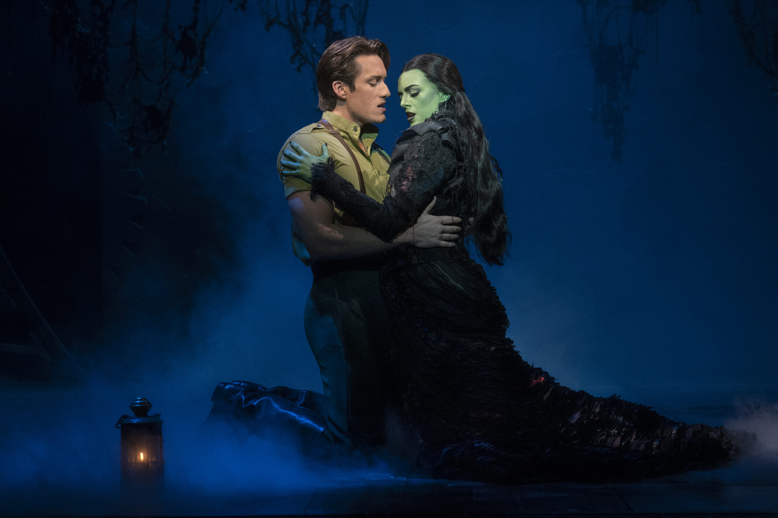 First Look: Talia Suskauer and the New Broadway Cast of Wicked ...