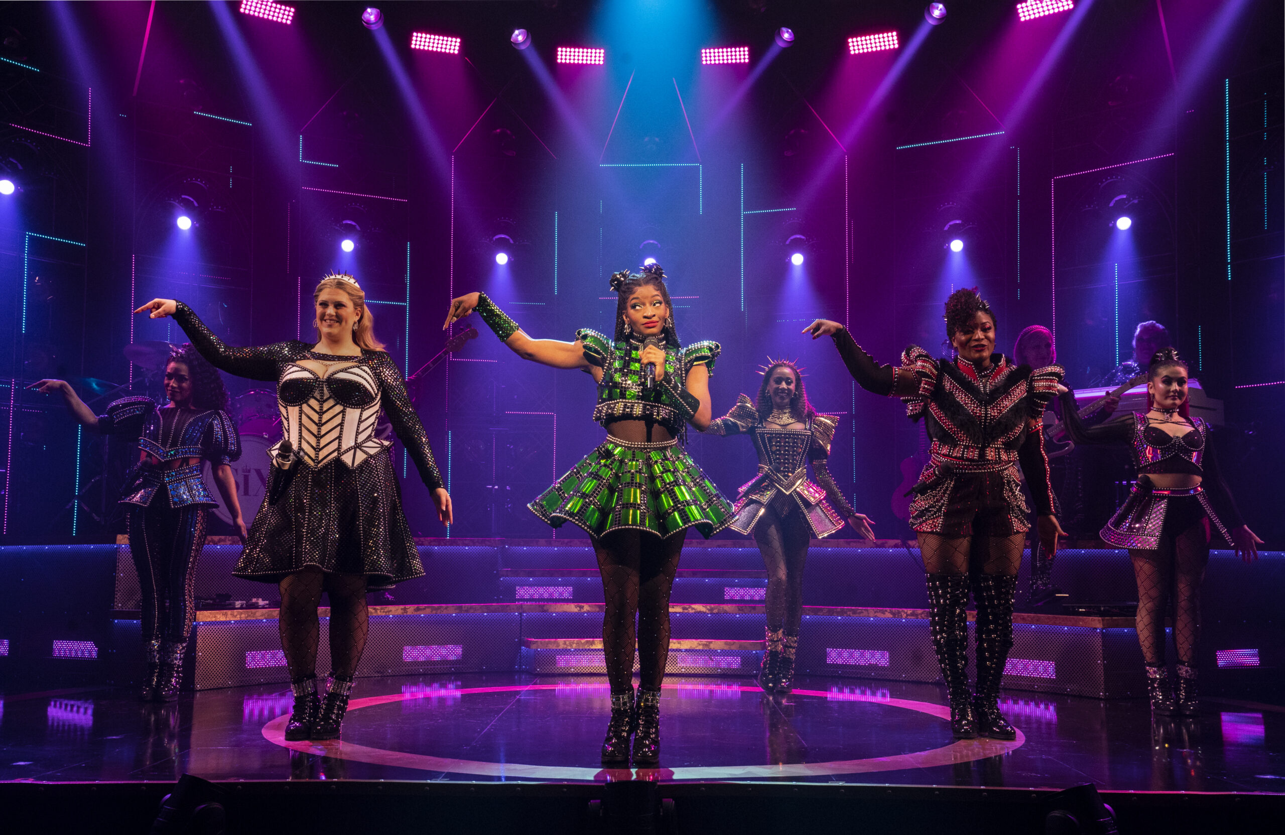 First Look: Photos of the New Broadway Queens of SIX | Broadway Direct